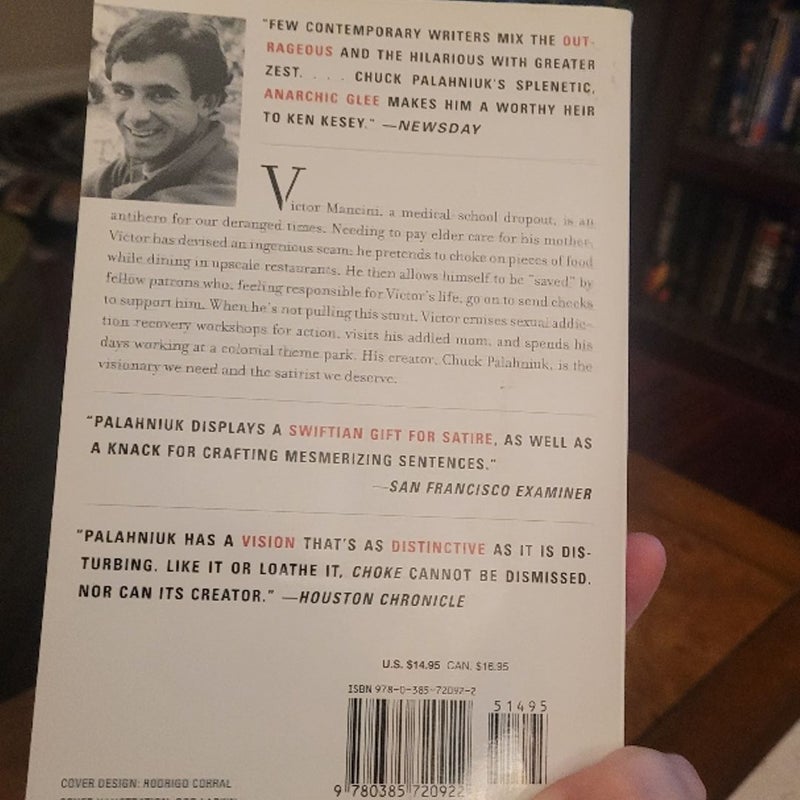 Choke by Chuck palhniuk , Paperback | Pangobooks