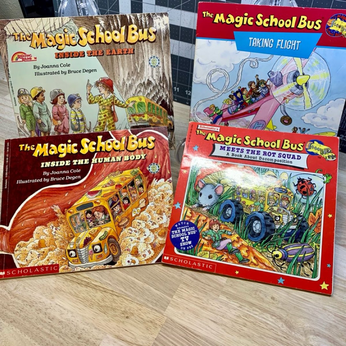 The Magic School Bus Meets the Rot Squad by Joanna Cole, Linda Ward Beech