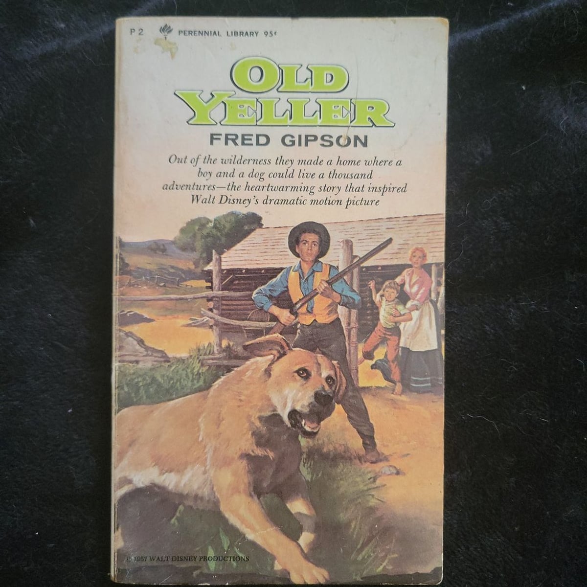 Old Yeller by Fred Gipson, Paperback | Pangobooks