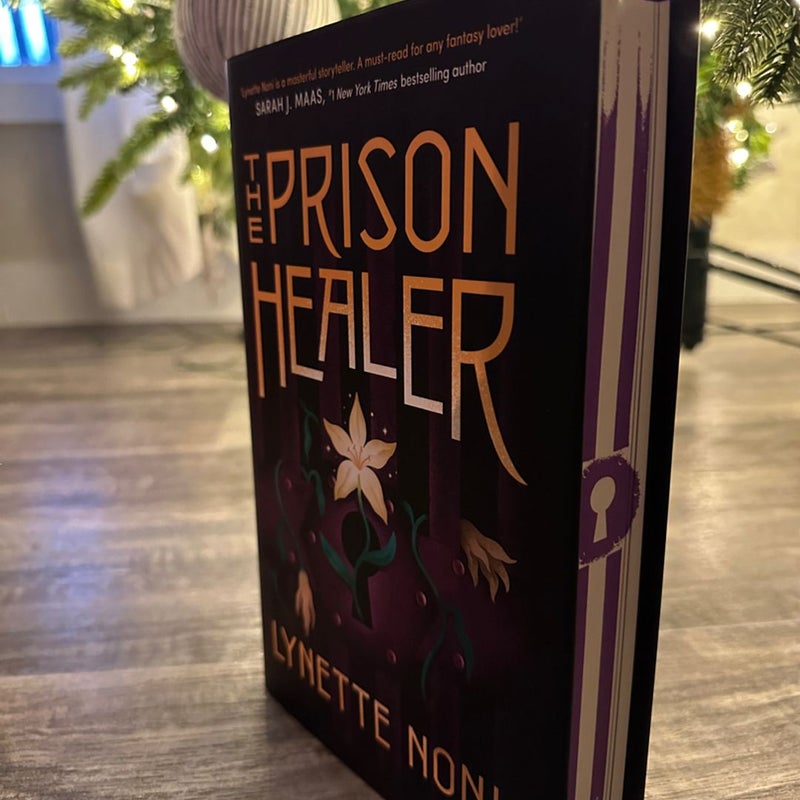 The Prison Healer by Lynette Noni , Hardcover | Pangobooks