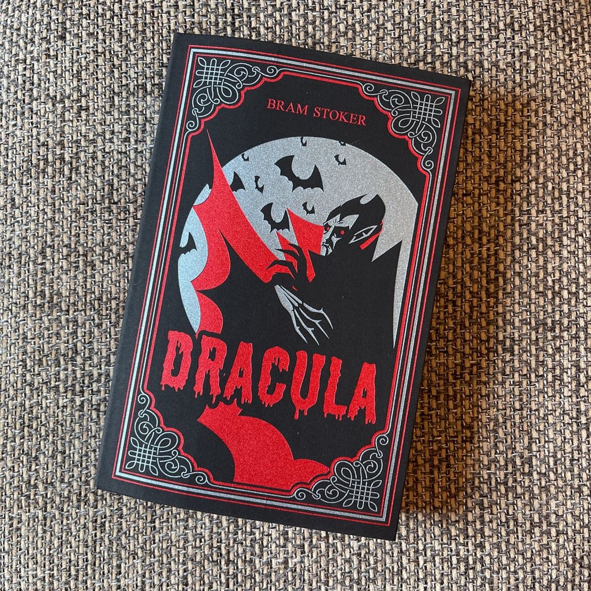 Dracula by Beam Stoker , Paperback | Pangobooks