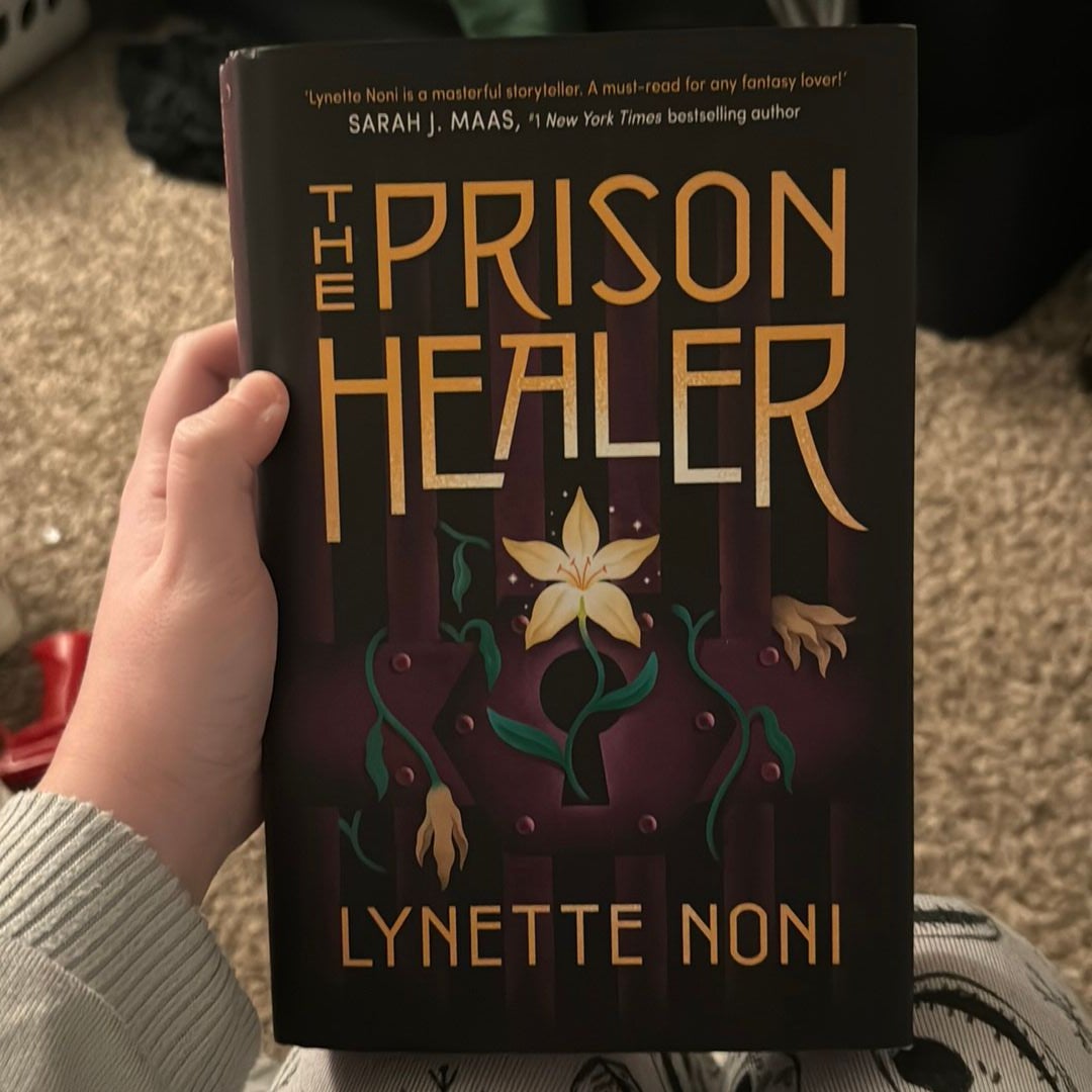 The Prison Healer by Lynette Noni, Hardcover | Pangobooks