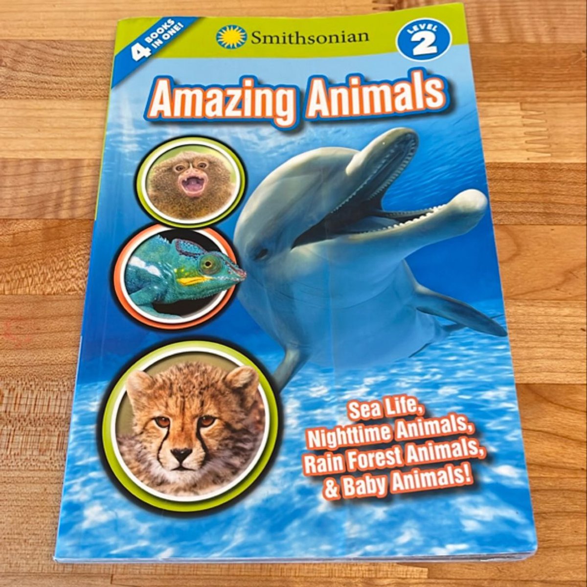 Smithsonian Readers: Amazing Animals Level 2 by Brenda Scott Royce ...