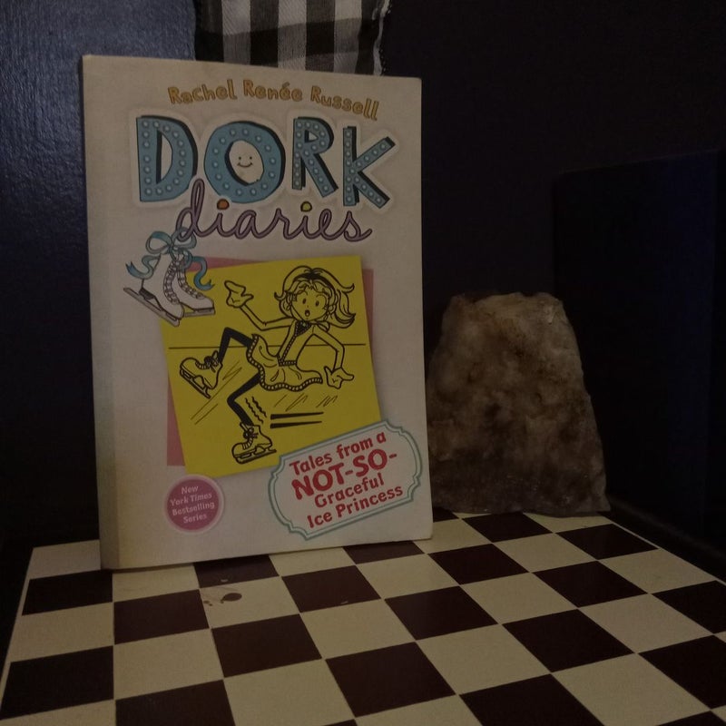 Dork diaries by Rachel Renee Russel, Paperback | Pangobooks