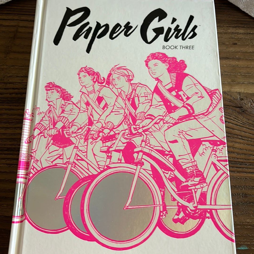 Paper Girls Deluxe Edition, Volume 3 by Brian K. Vaughan, Cliff Chiang ...