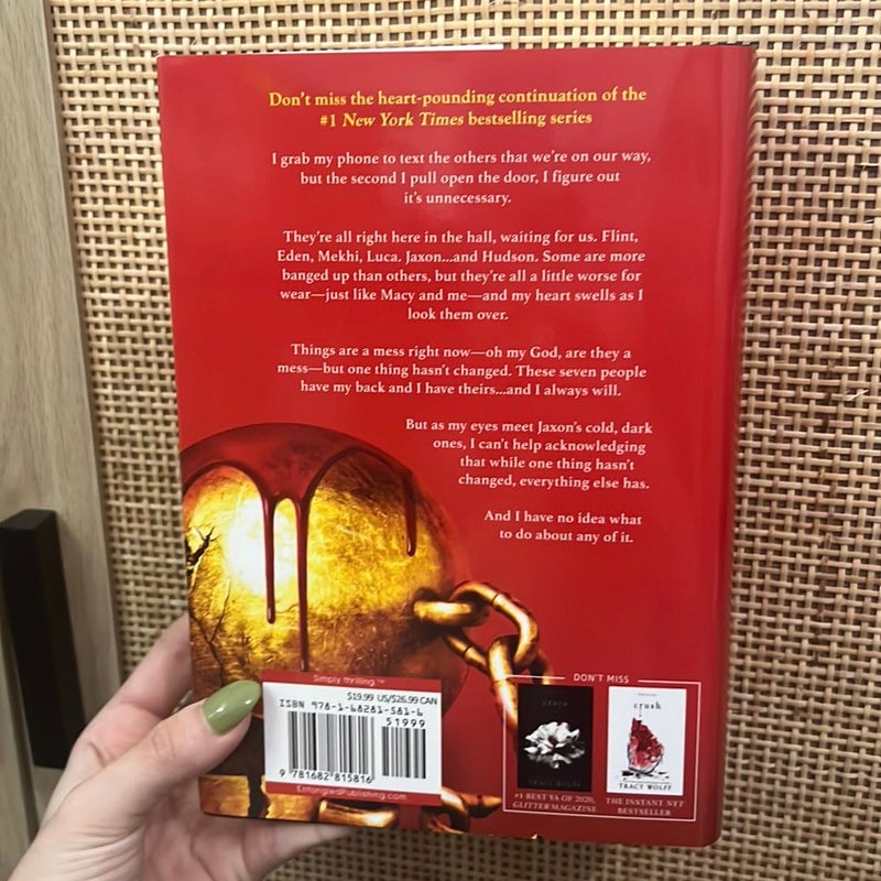 Covet by Tracy Wolff, Hardcover | Pangobooks