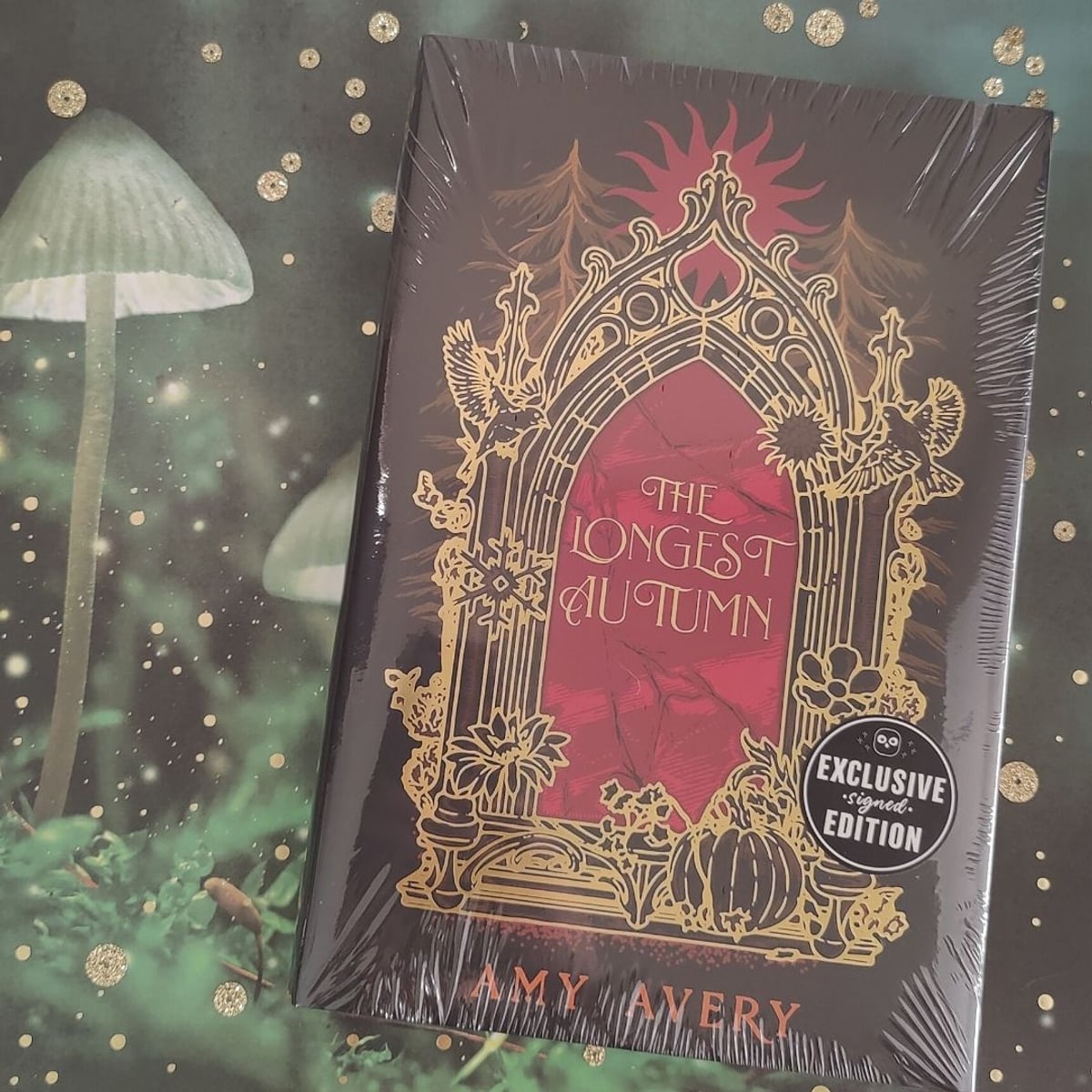The Longest Autumn by Amy Avery, Hardcover | Pangobooks