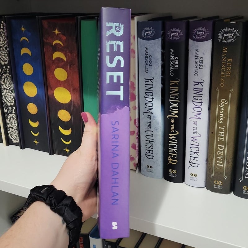 Reset - Unplugged Book Box Edition by Sarina Dahlan, Hardcover | Pangobooks