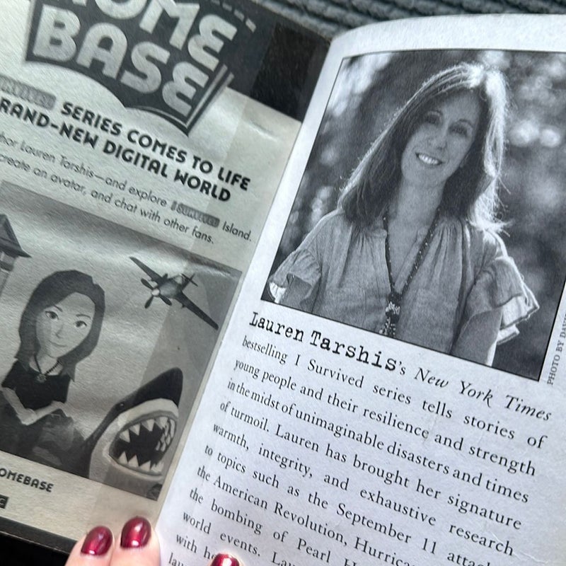 The Great Molasses Flood, 1919 by Lauren Tarshis, Paperback | Pangobooks