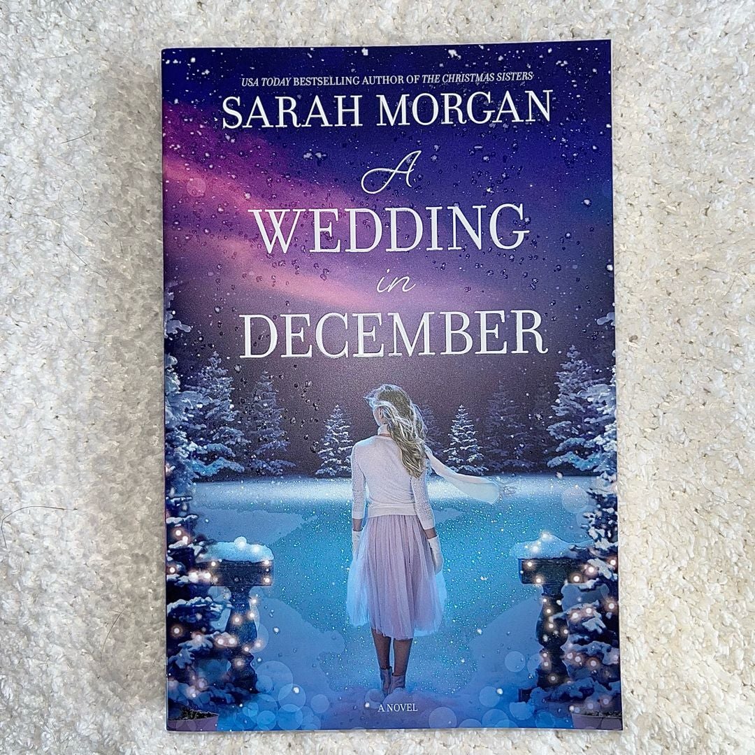 A Wedding in December by Sarah Morgan, Paperback | Pangobooks