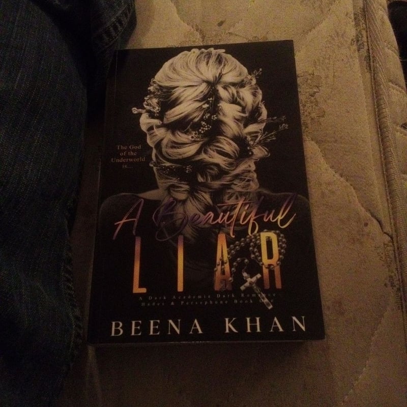 A beautiful liar by Neena khan, Paperback | Pangobooks