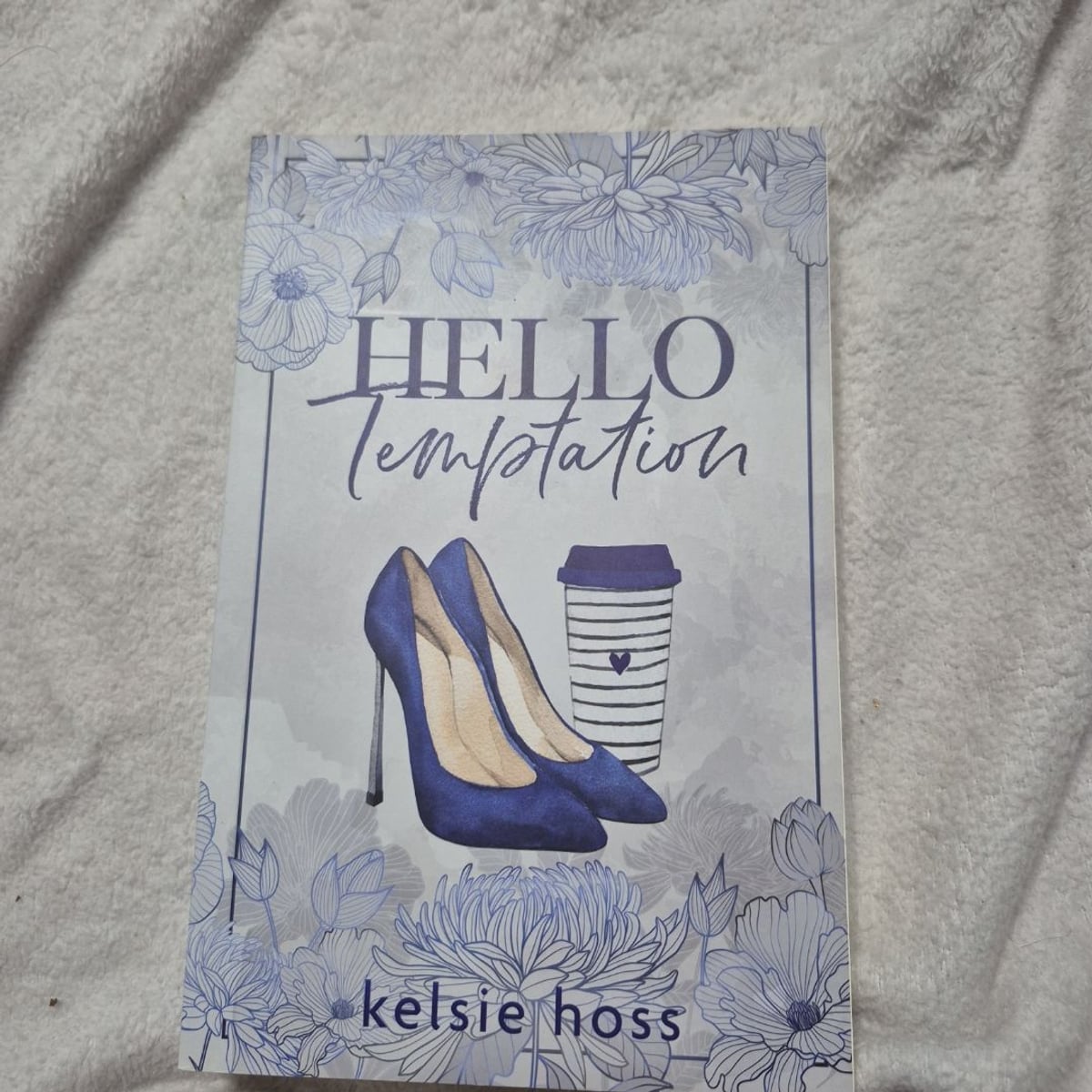 Hello Temptation by Kelsie Hoss, Paperback | Pangobooks