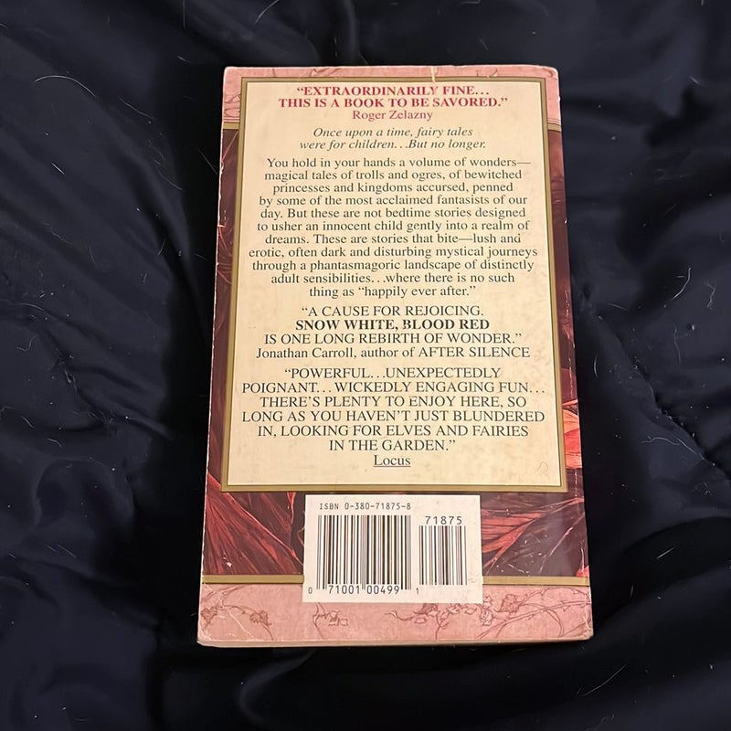 Snow White, Blood Red by Ellen Datlow