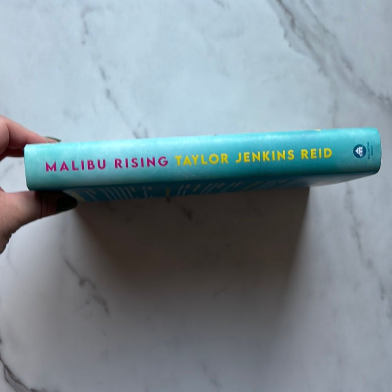 Malibu Rising by Taylor Jenkins Reid, Hardcover | Pangobooks