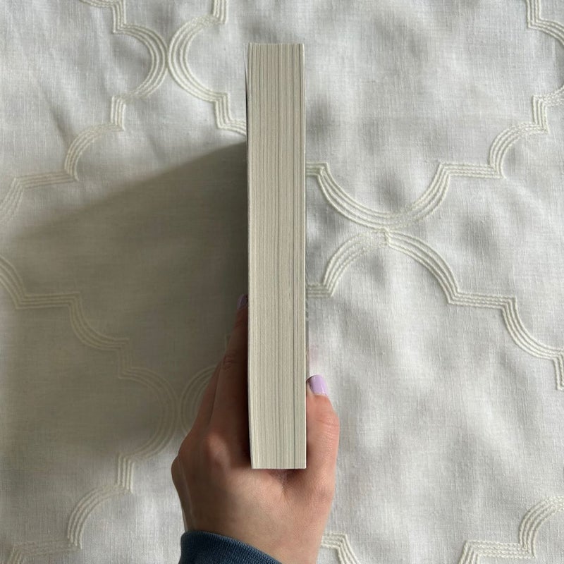 A Promise of Peridot by Kate Golden, Paperback | Pangobooks