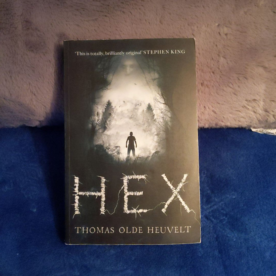 Hex by Thomas Olde Heuvelt, Paperback | Pangobooks