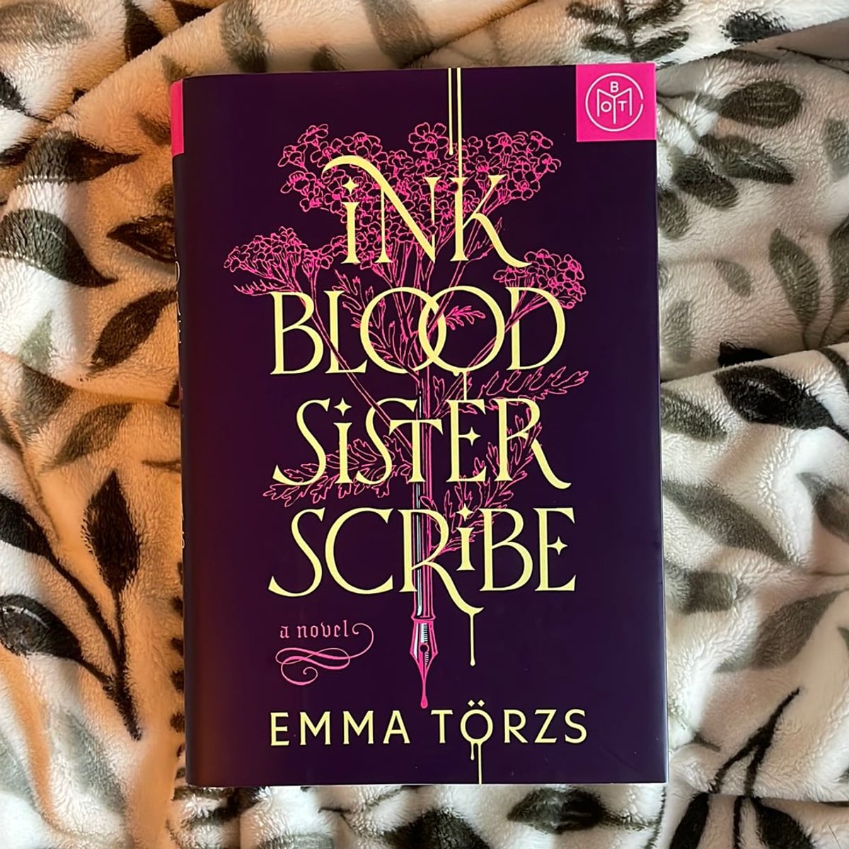 Ink Blood Sister Scribe by Emma Törzs, Hardcover | Pangobooks