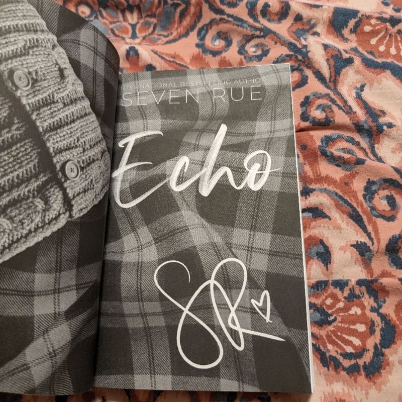 Echo by Seven Rue, Paperback | Pangobooks