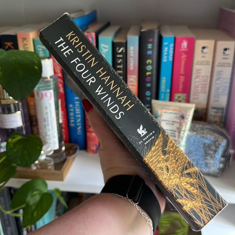 The Four Winds by Kristin Hannah, Paperback | Pangobooks