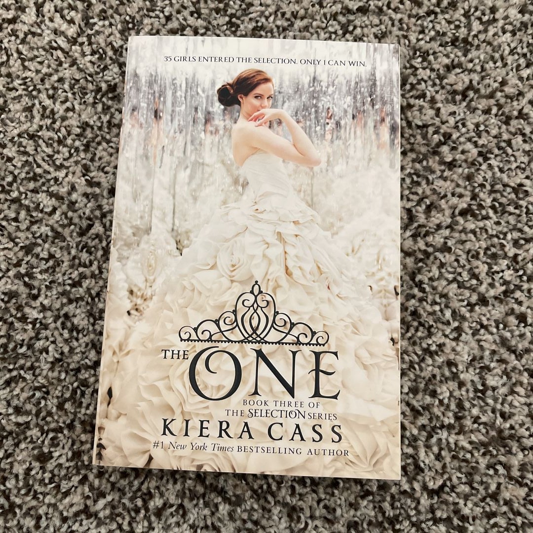 The One by Kiera Cass, Paperback | Pangobooks