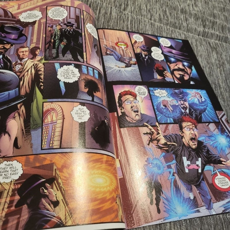 Markiplier (signed comics) by Benny Powell, Paperback | Pangobooks