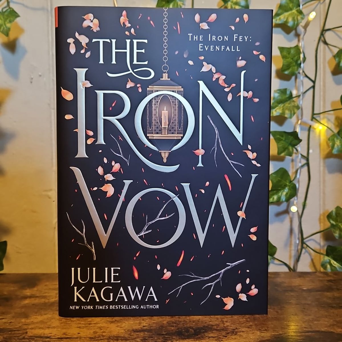 Fairyloot The Iron Vow by Julie Kagawa, Hardcover | Pangobooks