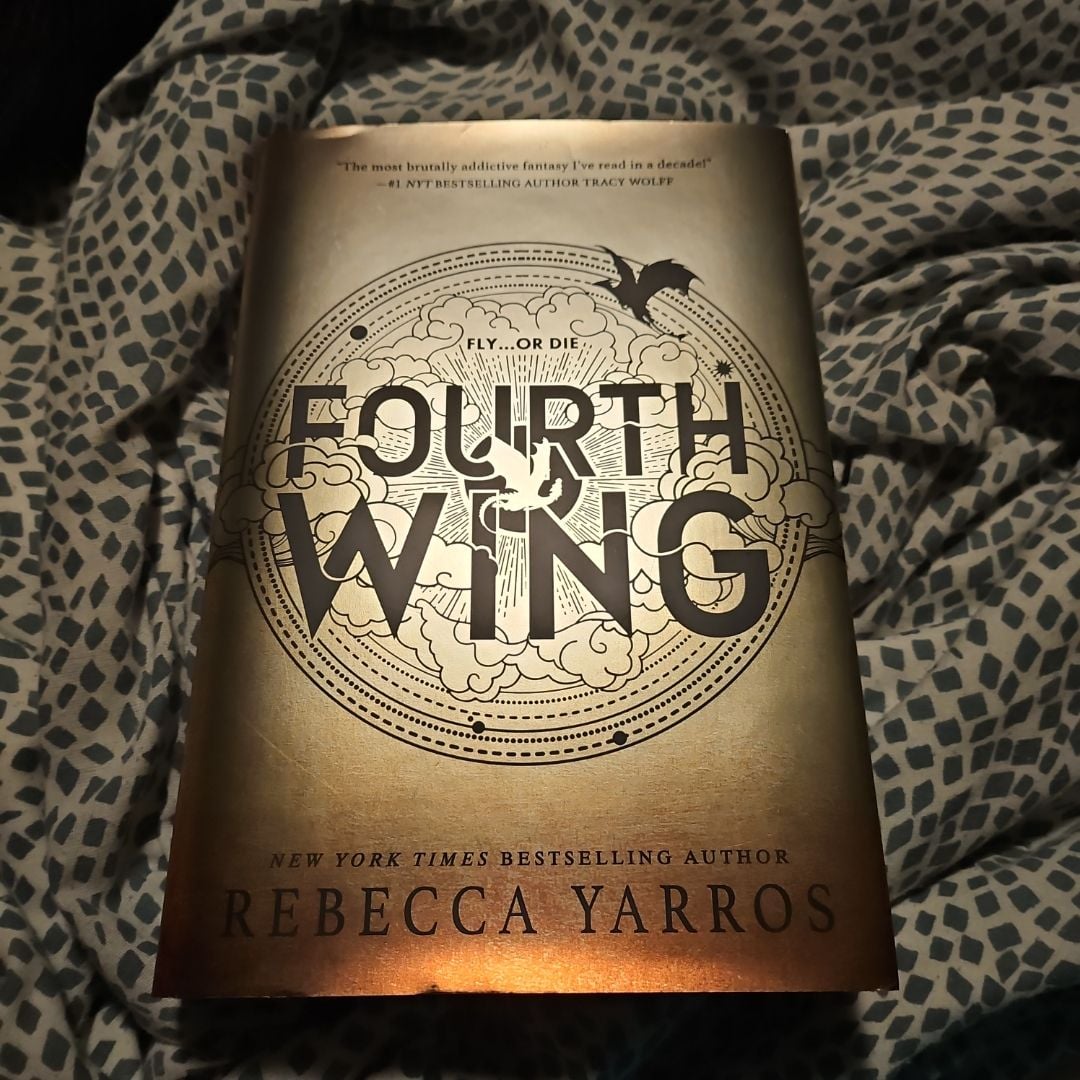 Fourth Wing by Rebecca Yarros, Hardcover | Pangobooks