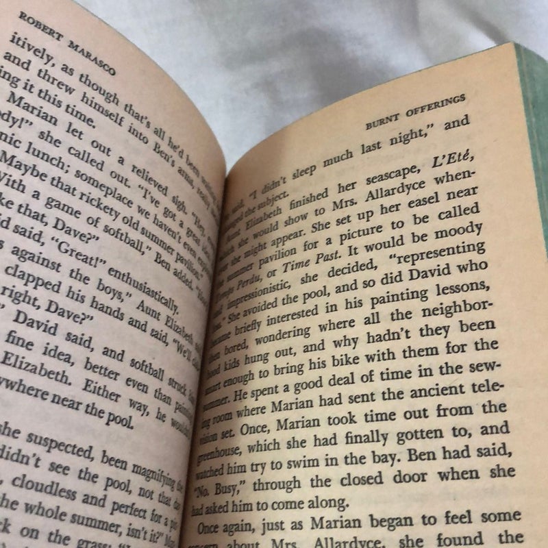 Burnt Offerings by Robert Marasco, Paperback | Pangobooks