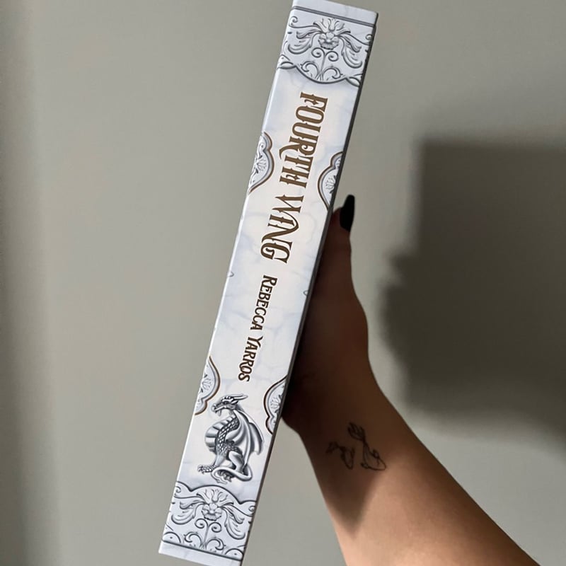 Fourth Wing SIGNED Bookish Box edition by Rebecca Yarros, Hardcover ...
