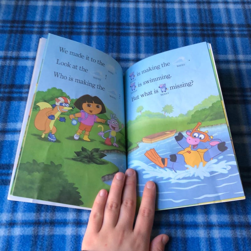 Dora's Mystery of the Missing Shoes by Christine Ricci