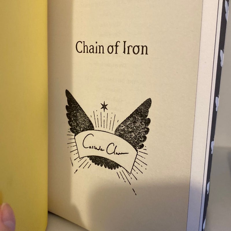 Chain Of Thorns and Chain Of Iron Fairyloot by Cassandra Clare ...