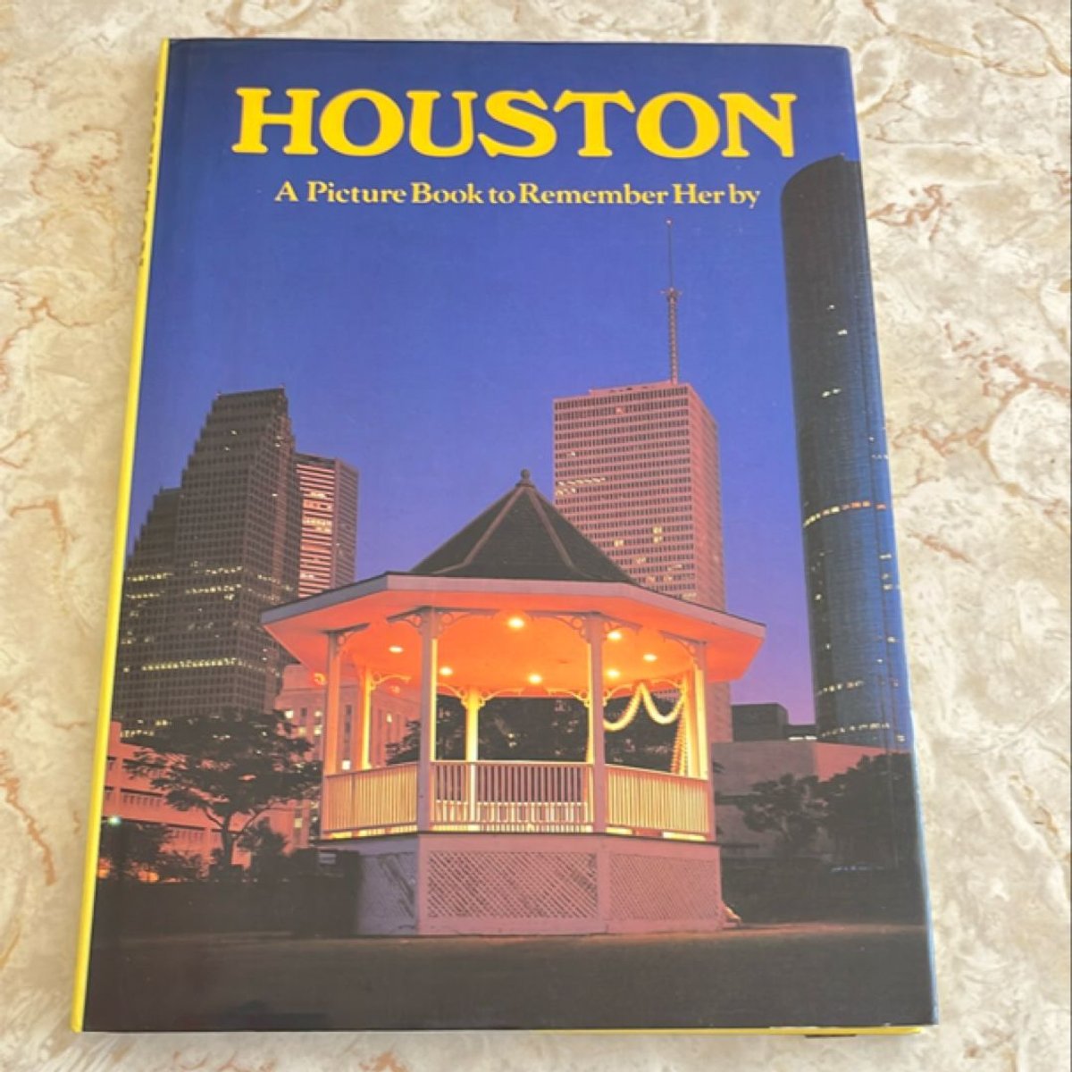 Houston by Outlet Book Company Staff