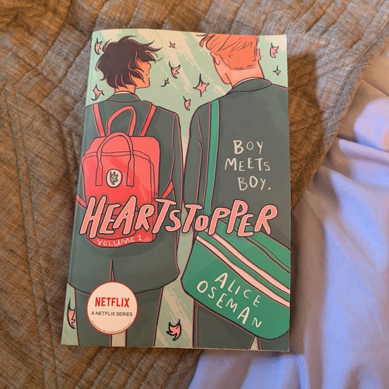 Heartstopper by Alice Oseman, Paperback | Pangobooks