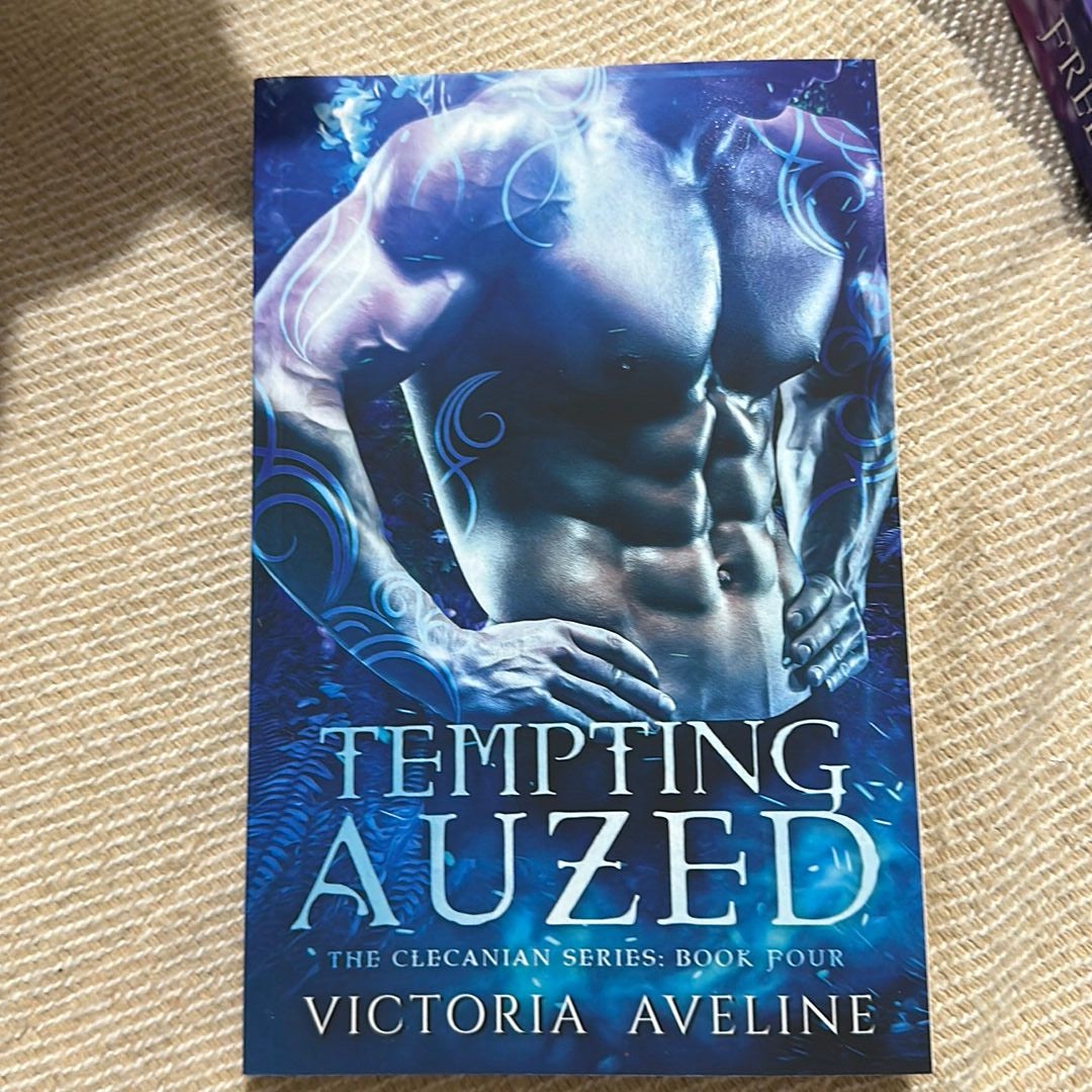 Tempting Auzed by Victoria Aveline, Paperback | Pangobooks
