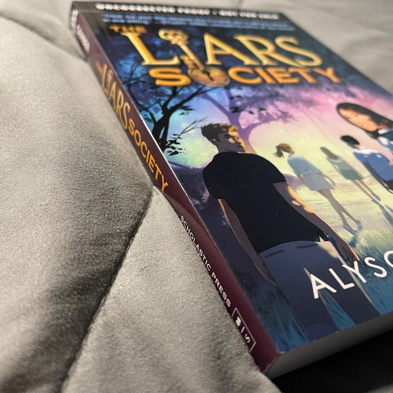 The Liars Society ARC by Alyson Gerber, Paperback | Pangobooks