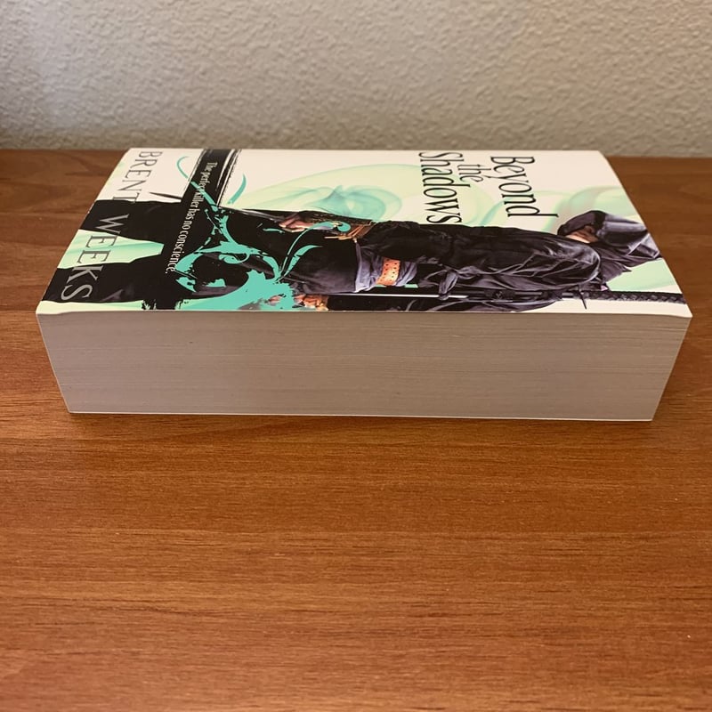 Beyond the Shadows (the Night Angel trilogy 3) by Brent Weeks ...