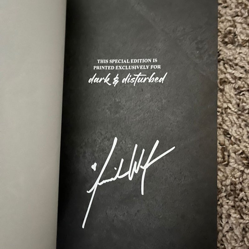 Darkly madly duet by Trisha wolfe, Paperback | Pangobooks