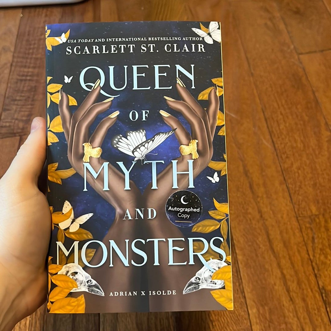 Queen of Myth and Monsters signed by Scarlett St. Clair, Paperback | Pangobooks