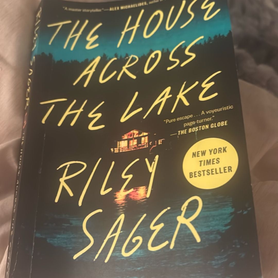 The House Across the Lake by Riley Sager, Paperback | Pangobooks