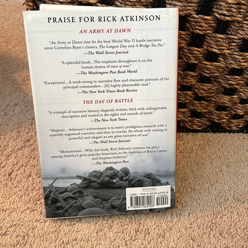 The Guns at Last Light by Rick Atkinson, Hardcover | Pangobooks