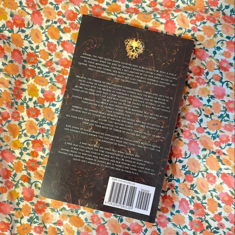 War Crown by elizabeth Brown, Paperback | Pangobooks