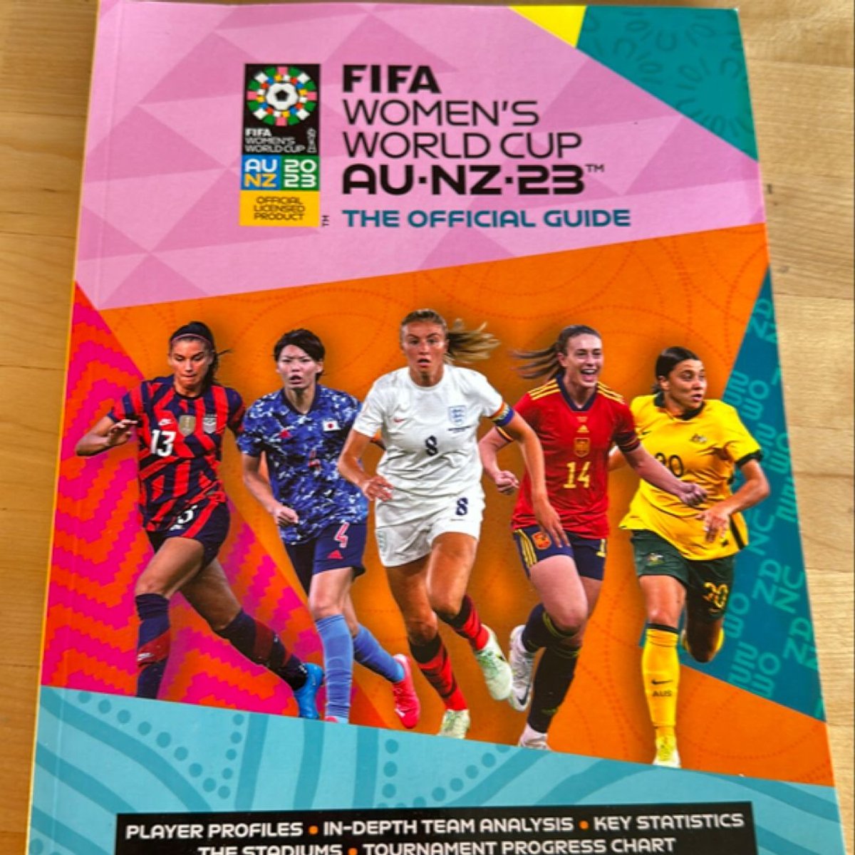 FIFA Women's World Cup 2023: the Official Guide by Catherine Etoe ...