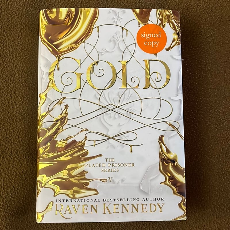 Gold by Raven Kennedy , Hardcover | Pangobooks