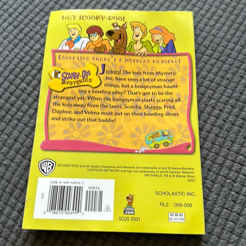 Scooby-Doo and the Bowling Boogeyman by James Gelsey, Paperback | Pangobooks