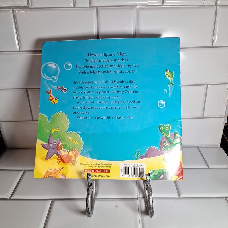 Fidgety Fish and Friends by Paul Bright, Paperback | Pangobooks