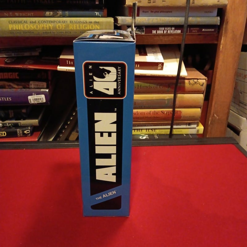 ALIEN 40TH Anniversary by NECA, Hardcover | Pangobooks