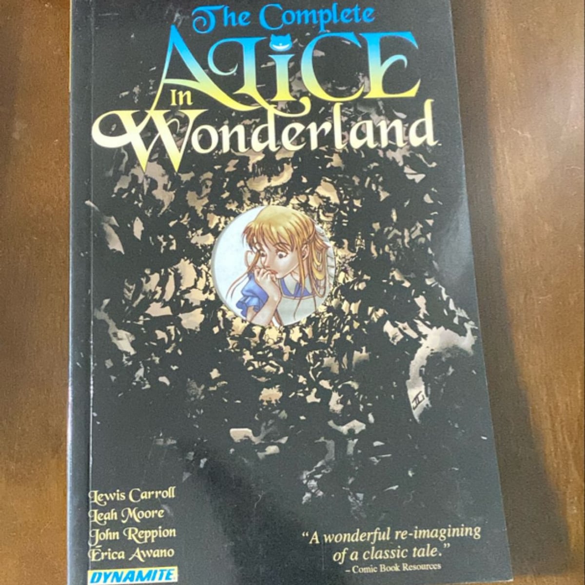 Complete Alice in Wonderland by Leah Moore, John Reppion, Érica Awano ...