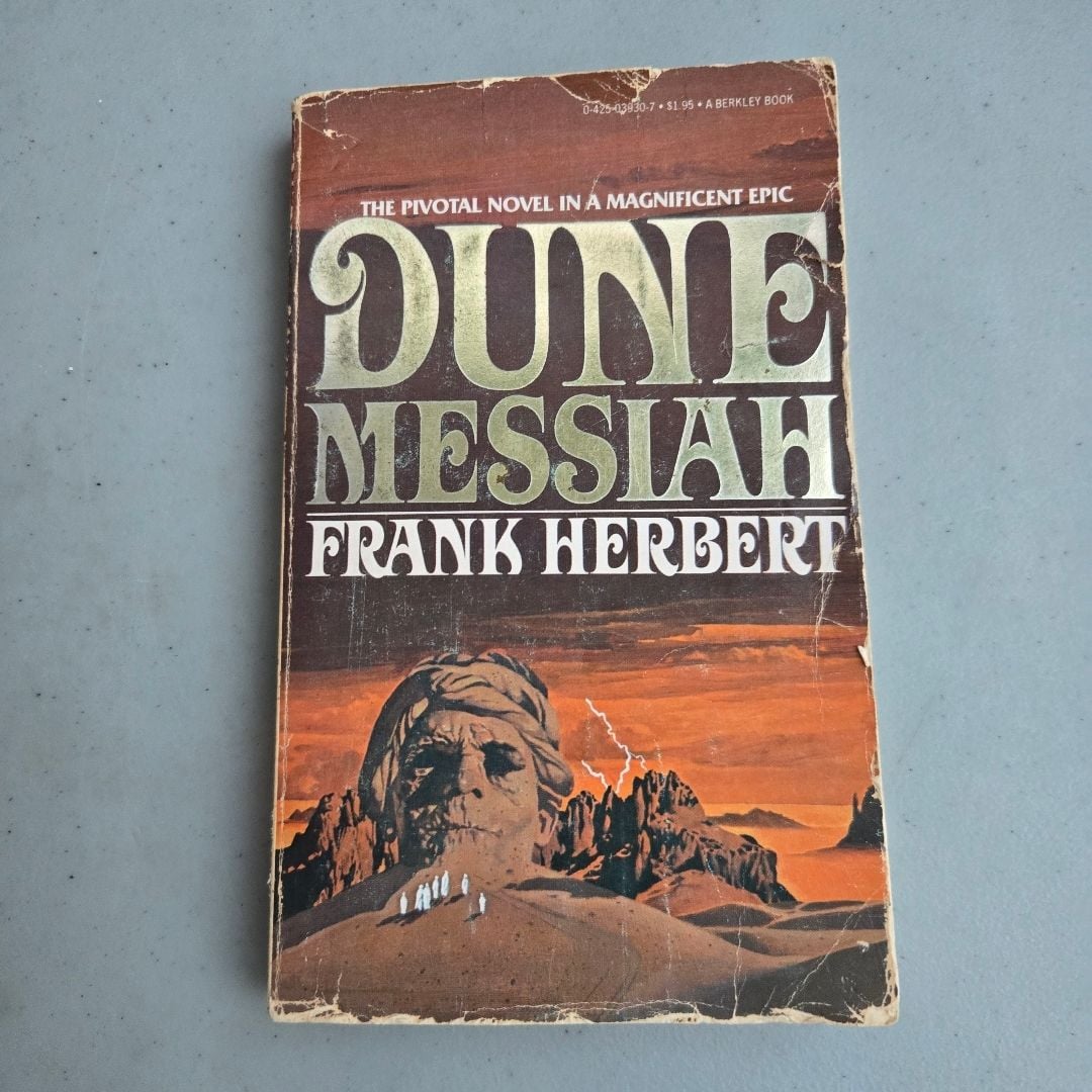 Dune Messiah by Frank Herbert, Paperback | Pangobooks