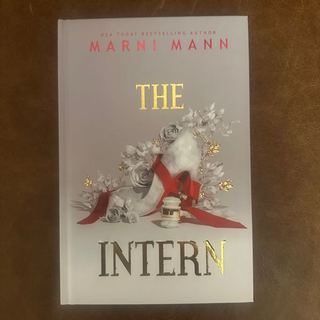 The Intern signed special edition bookahlic bo by Marni Mann ...