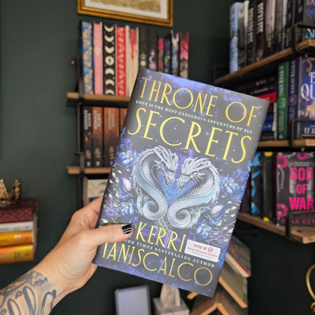 Throne of secrets by , Hardcover | Pangobooks